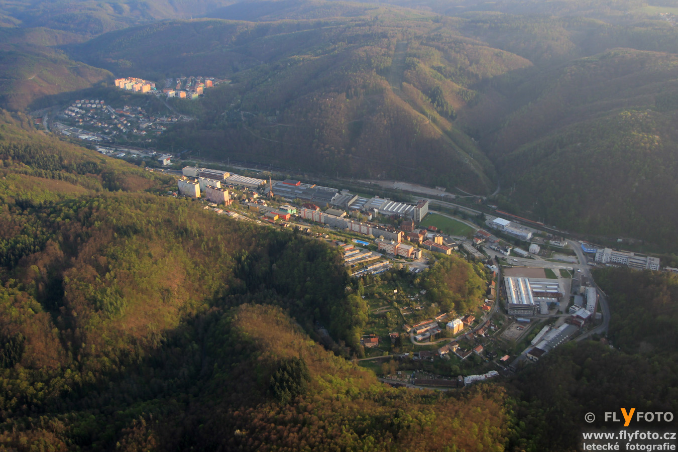 FLyFOTO letecká fotografie a video: Adamov
