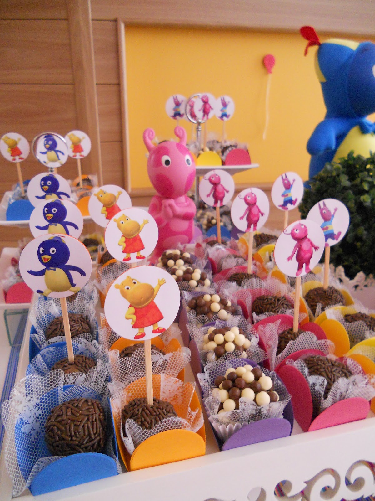 Comidinhas Especiais: Festa infantil: Backyardigans