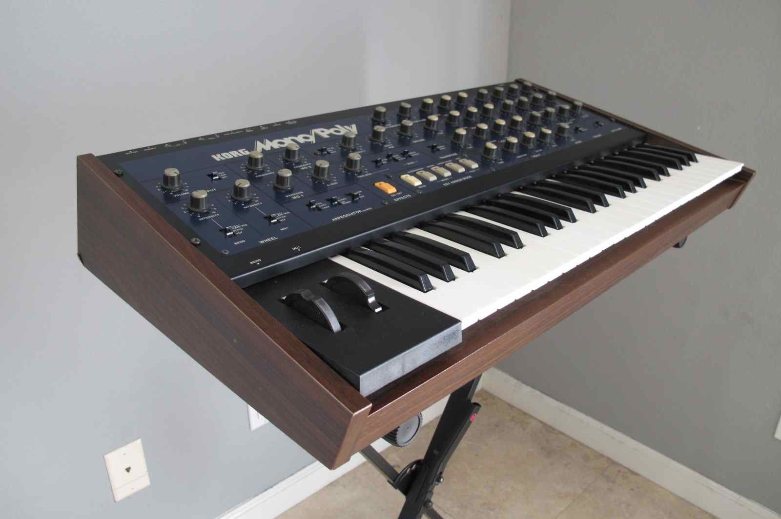 MATRIXSYNTH: Korg Mono Poly Analog Synthesizer