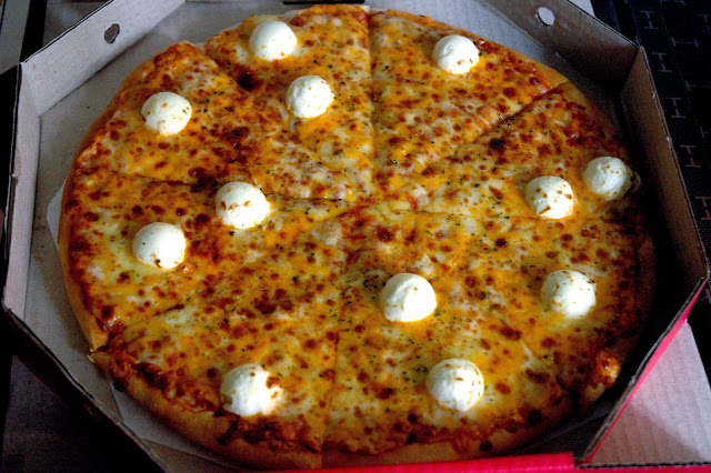 DUDE FOR FOOD: Food News: Have Your Cheese Fix with Pizza Hut's New ...