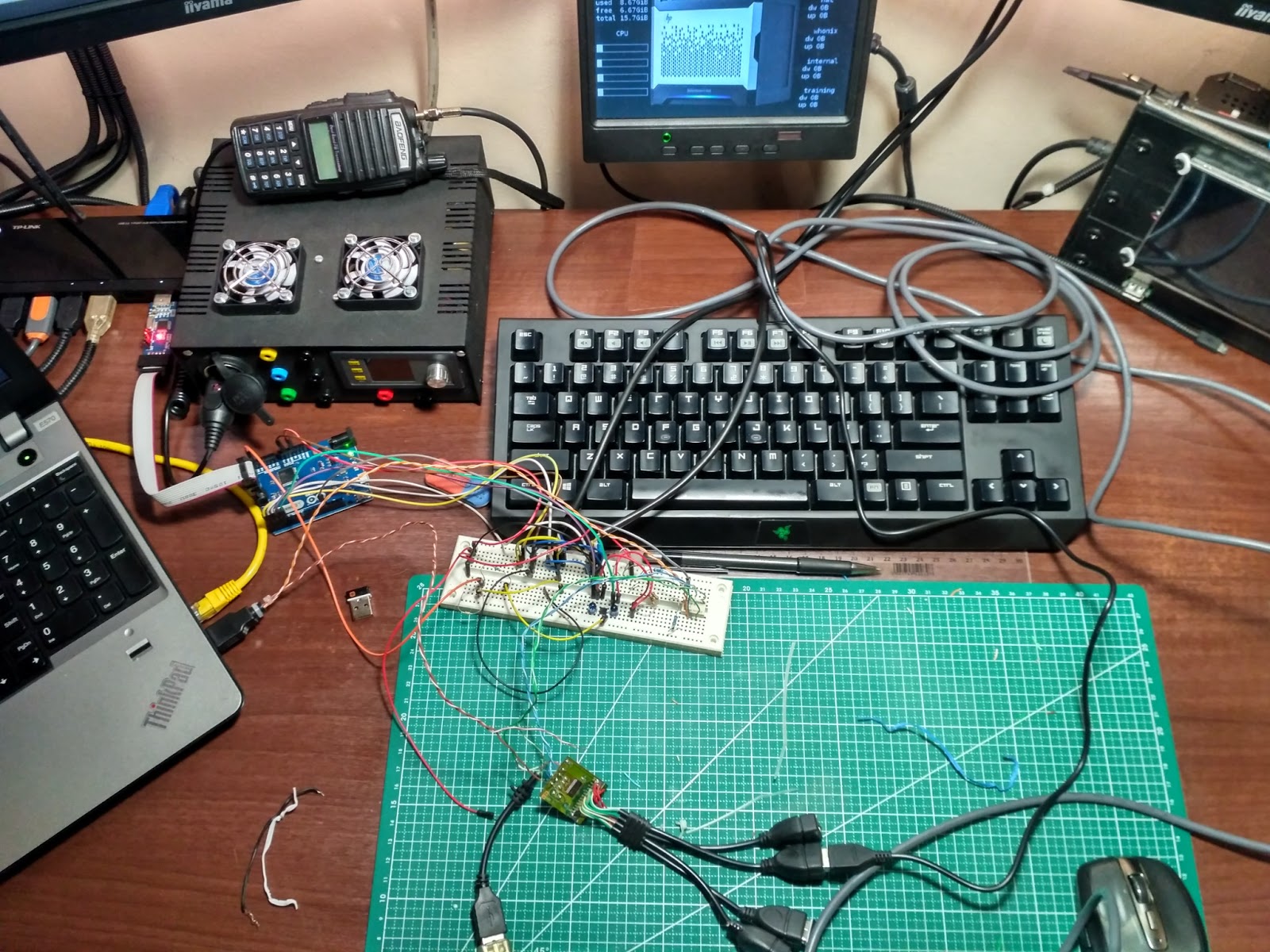 More Than User: DDC I2C KVM with mouse + keyboard controlled by hand ...