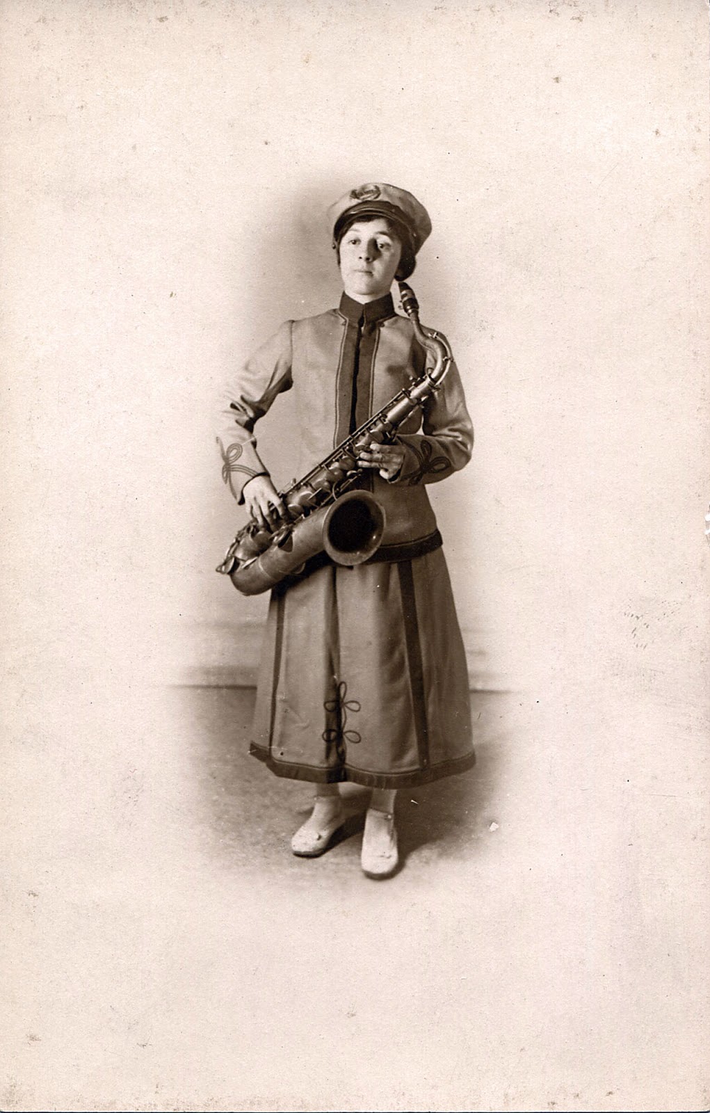 TempoSenzaTempo: Helen May Butler and her All-American Girls