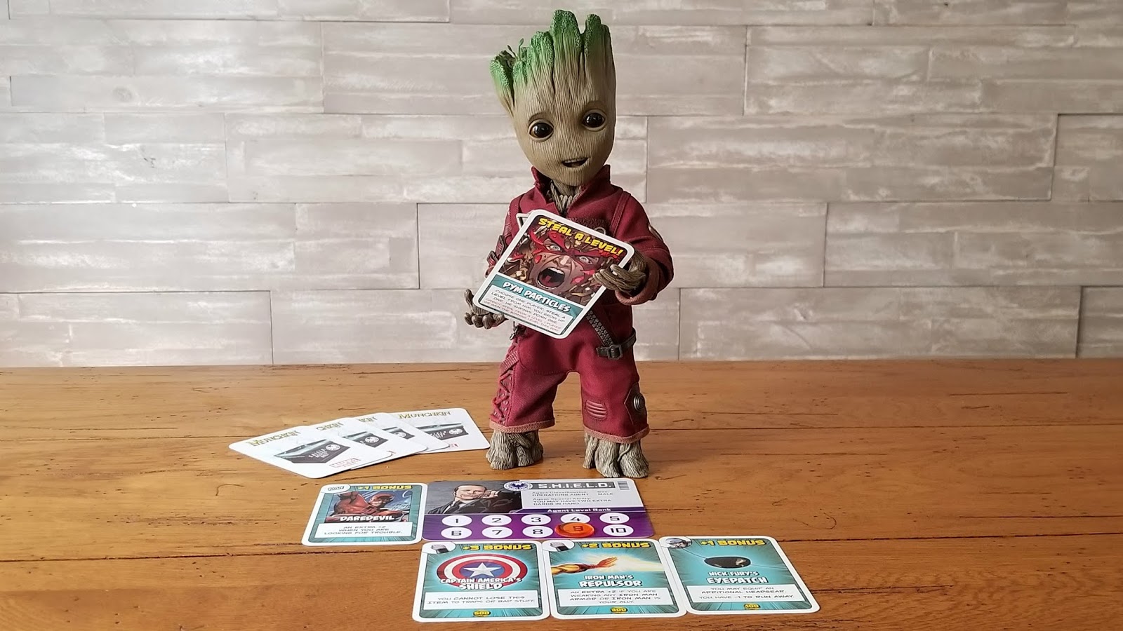 A GEEK DADDY: MUNCHKIN MARVEL EDITION