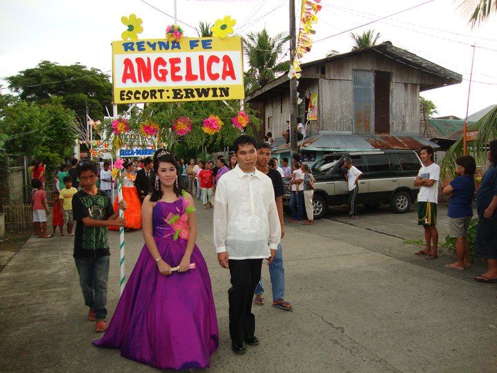 ALAS FILIPINAS: Santacruzan 2011 (Flores de Mayo)