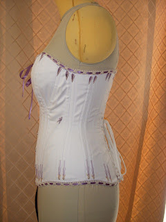 sewing to distraction: Laughing Moon Silverado Corset #8 FINISHED!