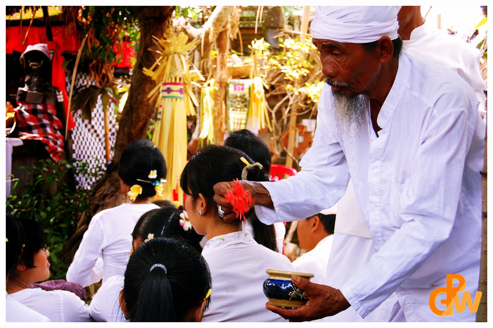 SASANA: ETIKA DAN TUGAS PEMANGKU | Santiasa >> Catatanku