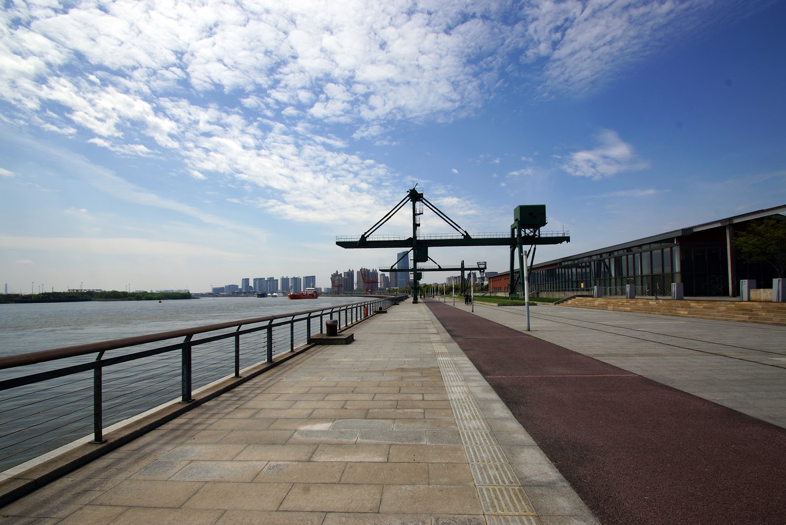 SHANGWHY: Shanghai West Bund / Xuhui Riverside