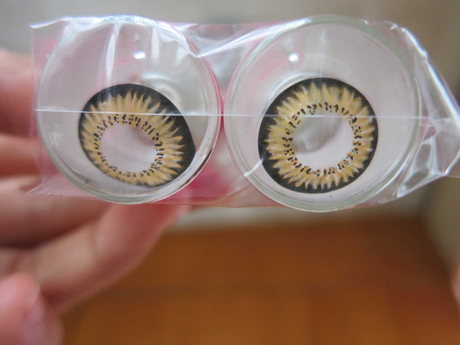 Mineeh11: Elite Contact Lenses Review
