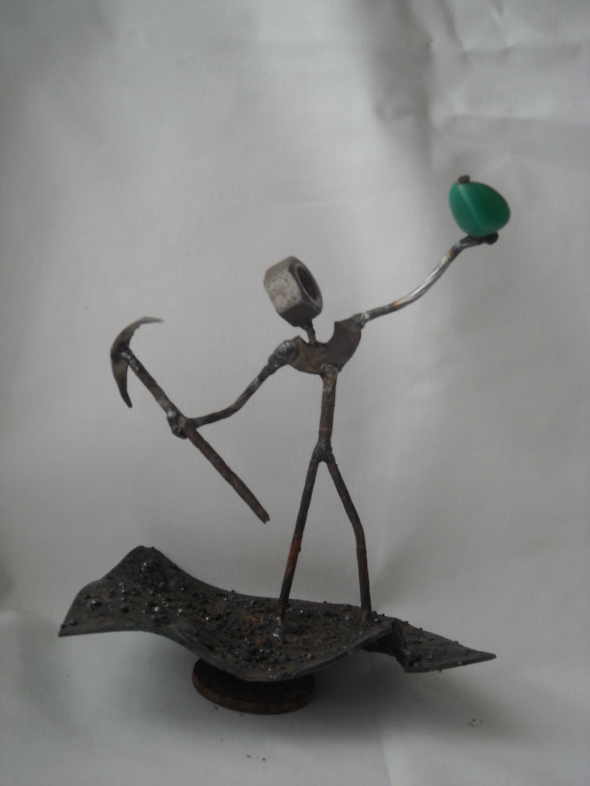 ESCULTURAS CON CHATARRA: ARTE RECICLADO