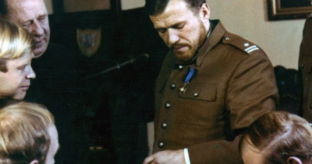 Świat Filmu: "HUBAL" - Bohdan Poręba - polski film wojenny z 1973' (PL)