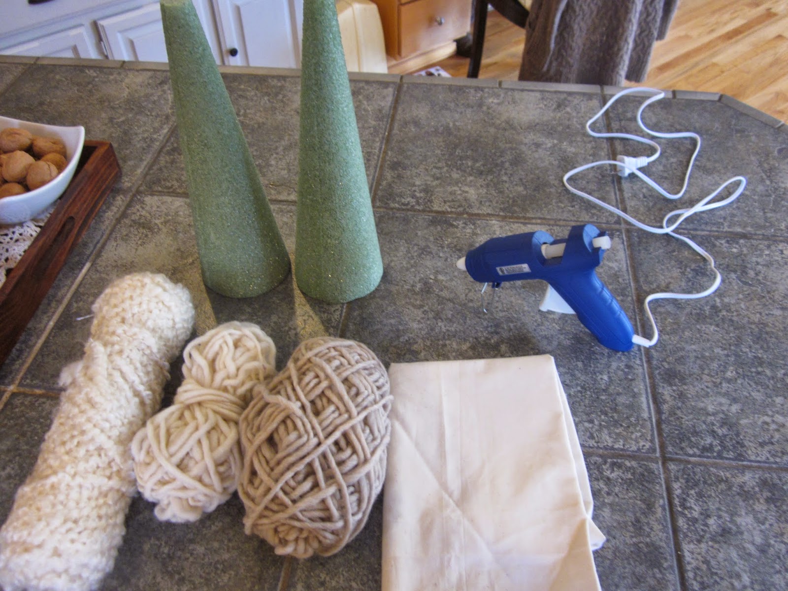 Queen B Creates: Yarn Trees