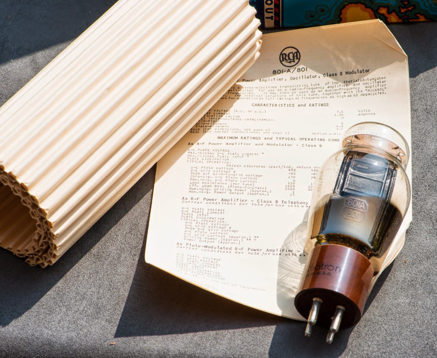 VinylSavor: Tube of the Month : The 801A