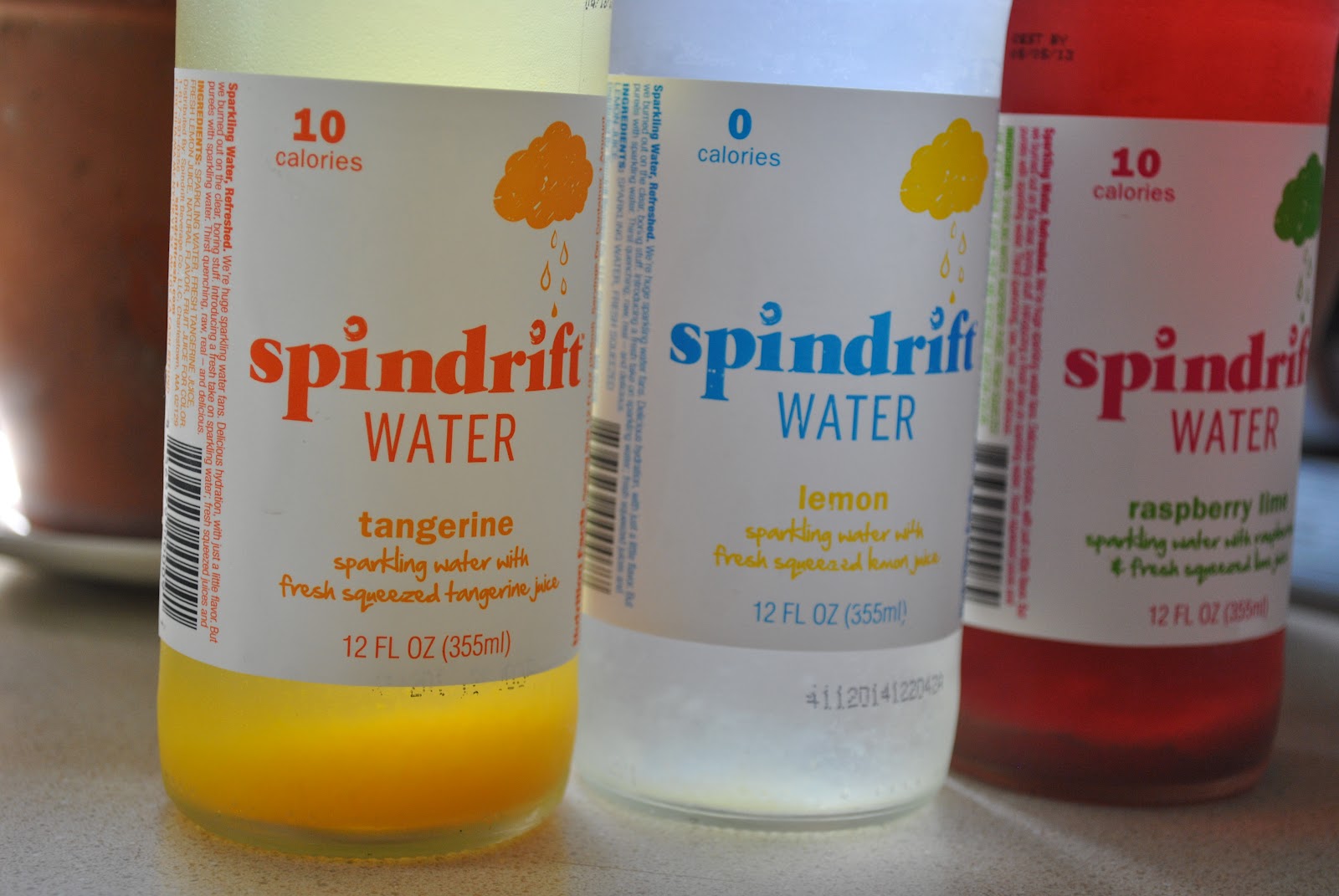 Foodette Reviews: Spindrift Water Raspberry Lime