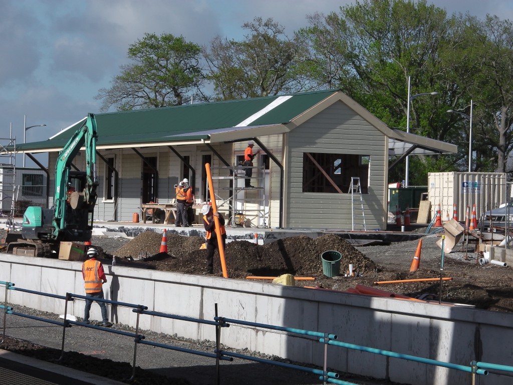 Papakura Station: Ticket machines and building refurbishment