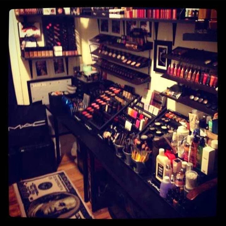 F The Best Makeup Collections on Instagram - PrettyPRChick.com