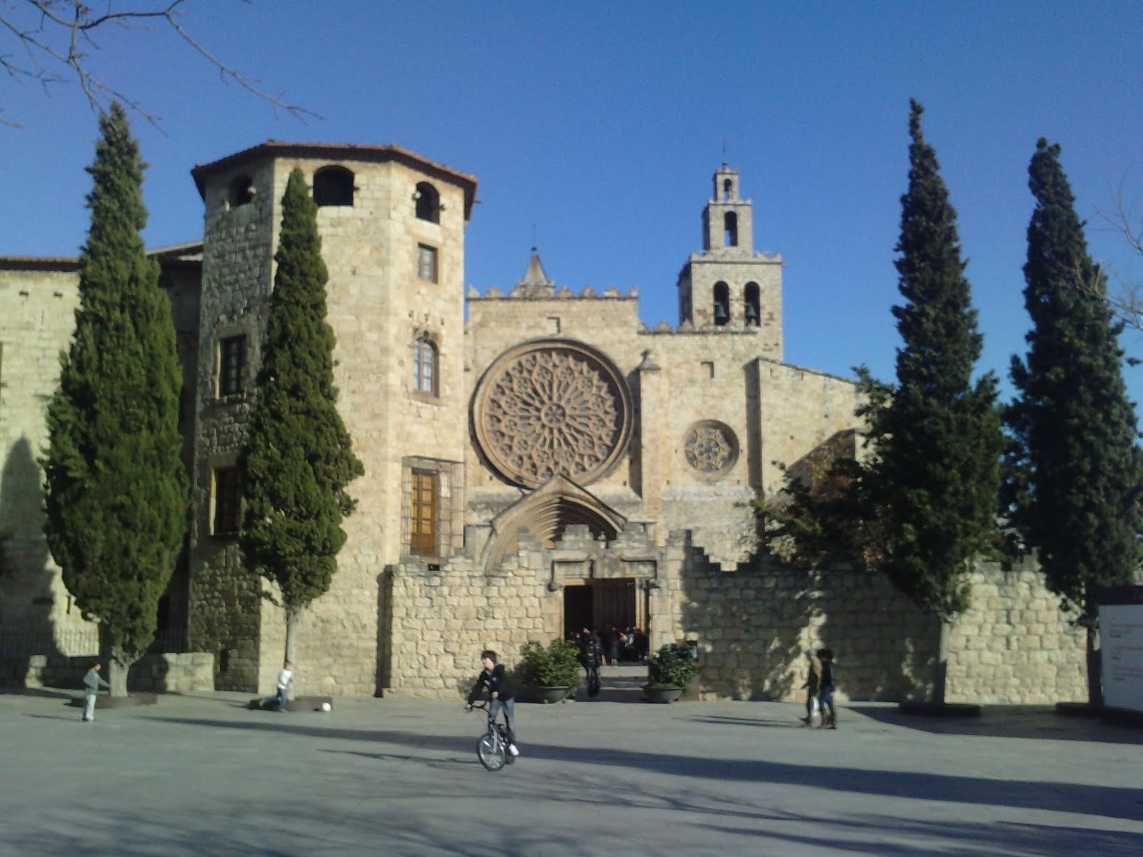Campanars: Sant Cuugat del Vallès, per l'Adam Picon.