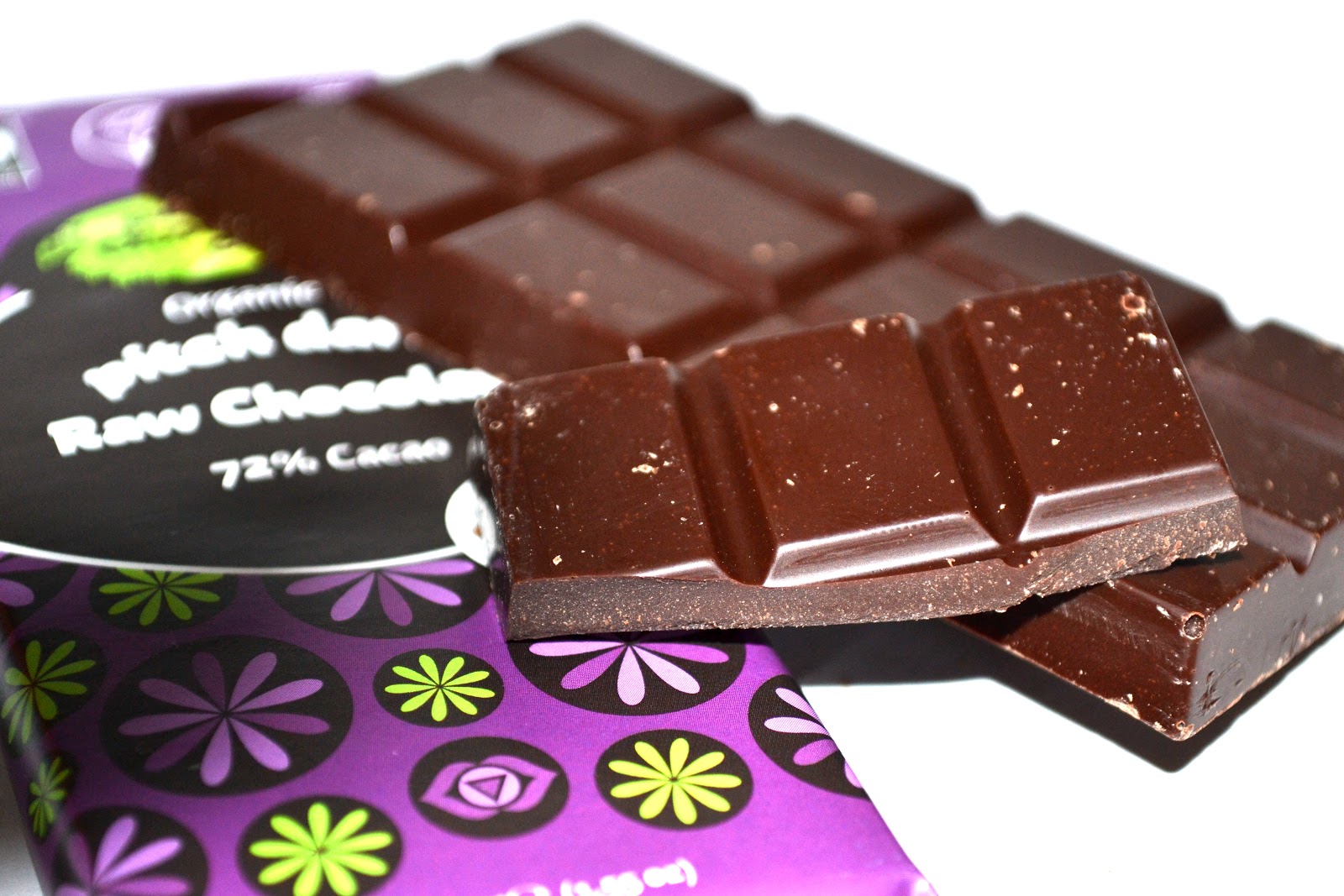 Chocolat Indulgence: The Raw Chocolate Company: Pitch Dark 70% and Vanoffee