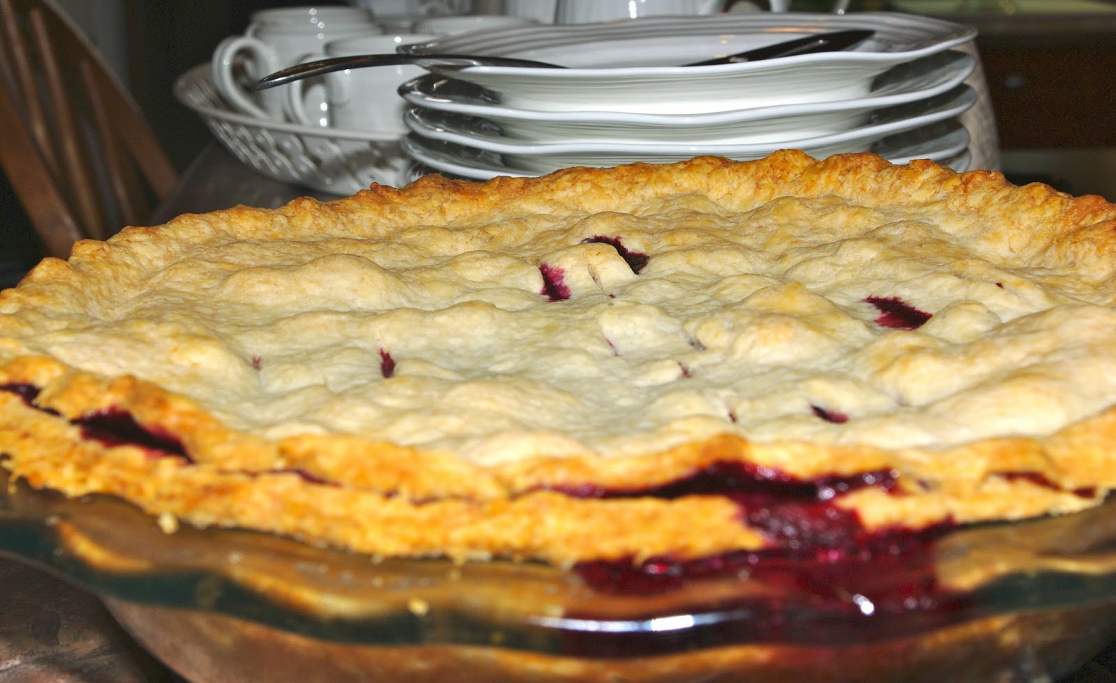 Mennonite Girls Can Cook: Bumble Berry Pie