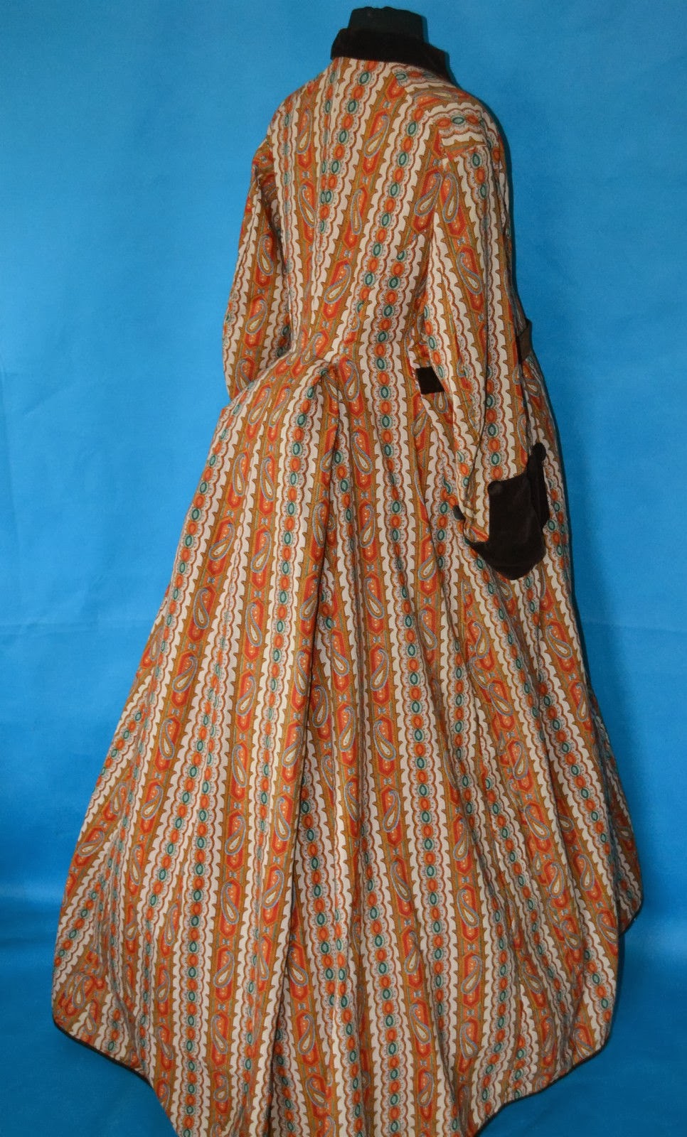 All The Pretty Dresses: 1870's Wrapper Dress with OMG!ORANGE Paisley