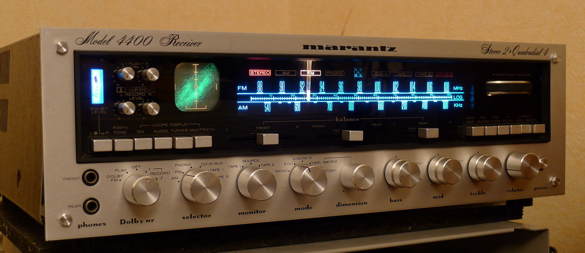 Audiotronik: Receiver MARANTZ 4400