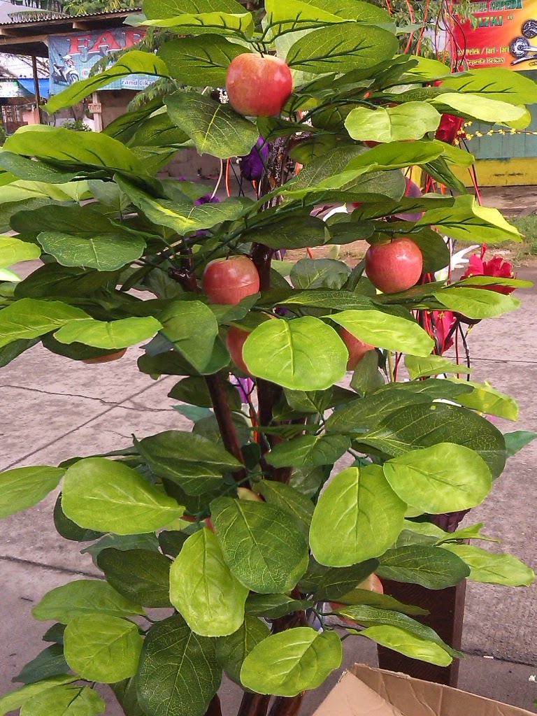 Apel Merah Besar ~ Bunga Plastik Eksotis