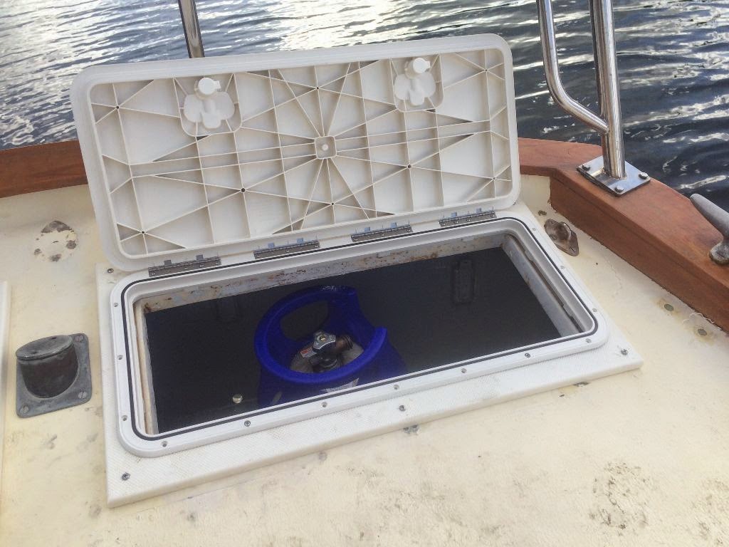 The Incredible Hull: Aft deck lockers......Finish (almost).....