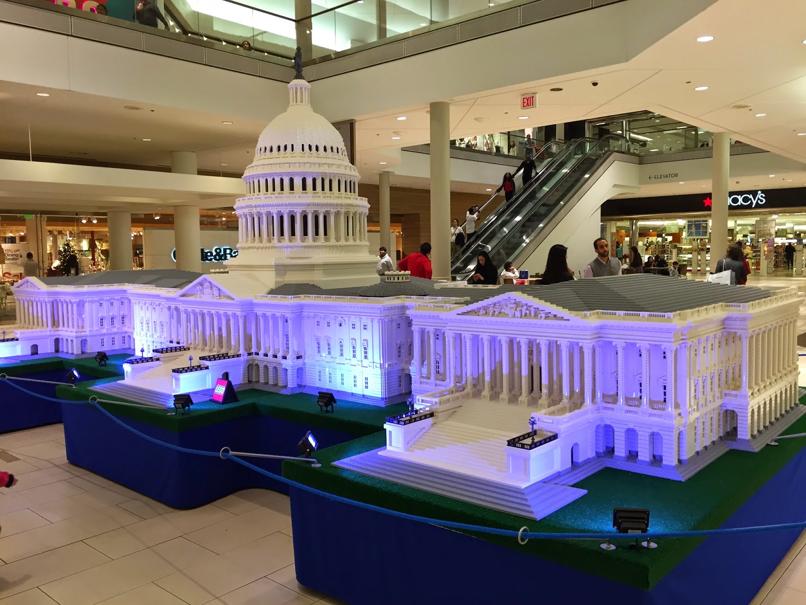 The Andrew Project: : The Lego Americana Roadshow: Building Across America