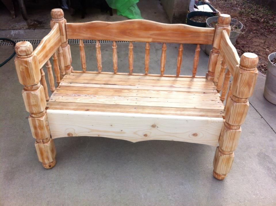 Triple W D-zigns: Handmade benches