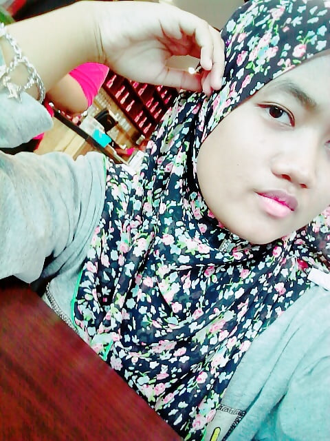 Cewek Berjilbab Kalau Bugil Memang Mantap Legit Banget | Skandal Foto Bokep ABG | Situs Film ...