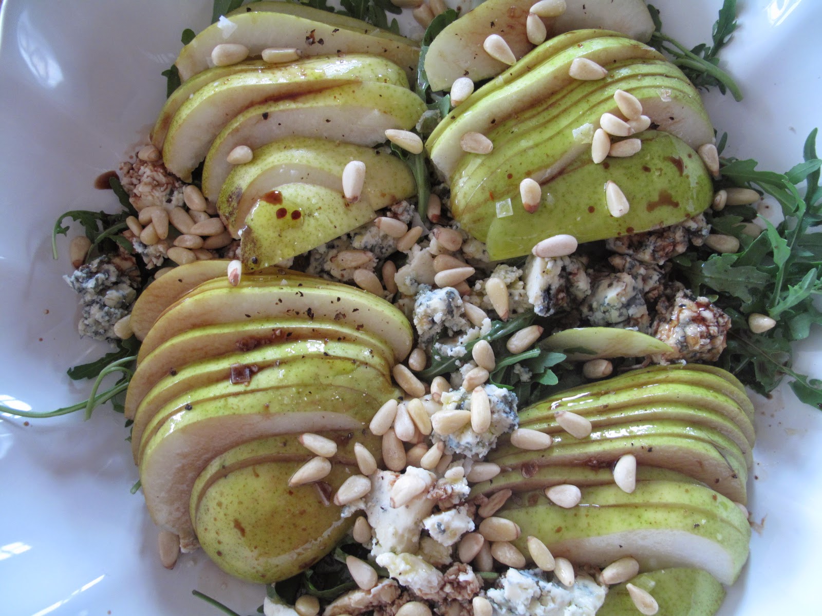 Päron och ädelost sallad