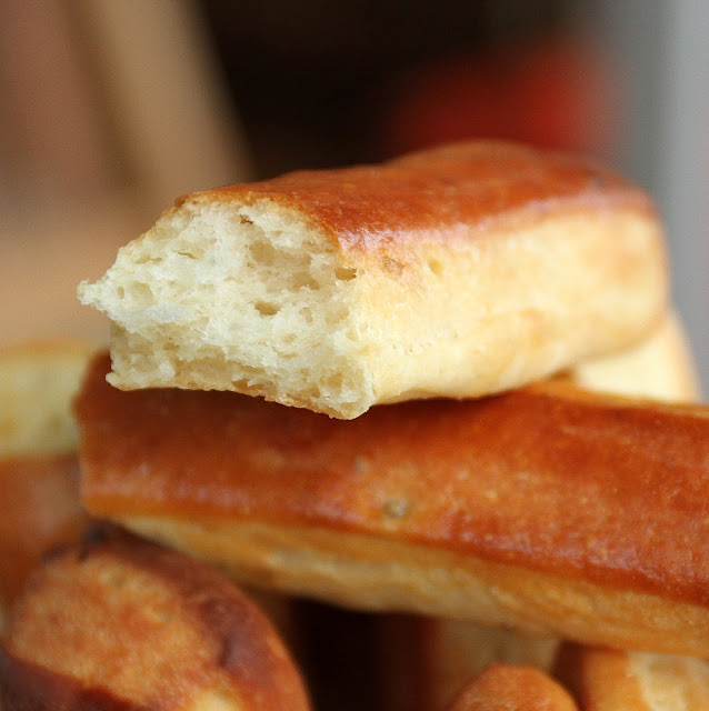 pepsakoy: Bluecheese Bread Sticks