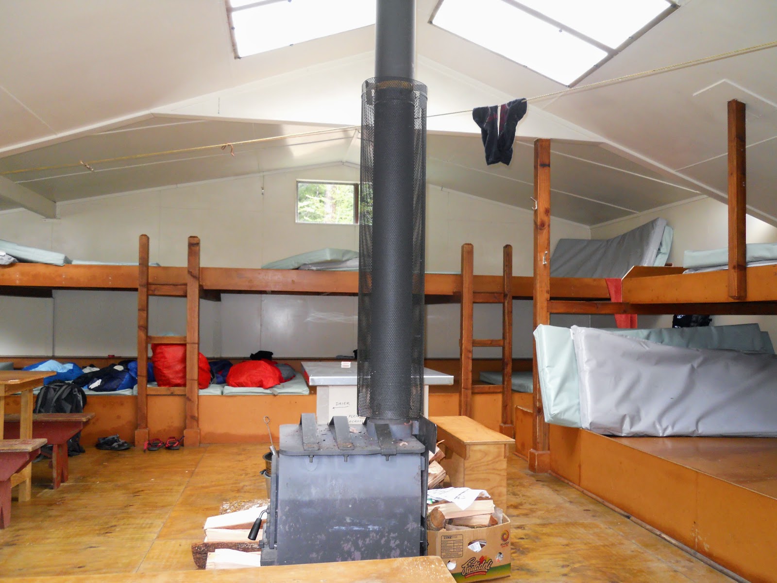 Tramping in the New Zealand backcountry: NZ Bush Adventures: Tramping ...