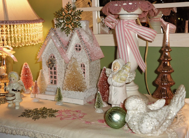 A DEBBIE-DABBLE CHRISTMAS: Christmas in the Craft Room, Christmas Home ...
