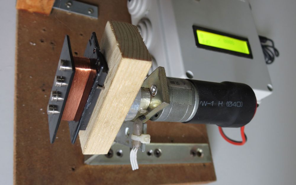 Davide Gironi blog: A CNC Pickup Winding machine built on an ATmega8