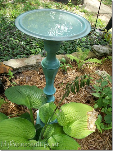The North End Loft: Pedestal Birdhouse Bath
