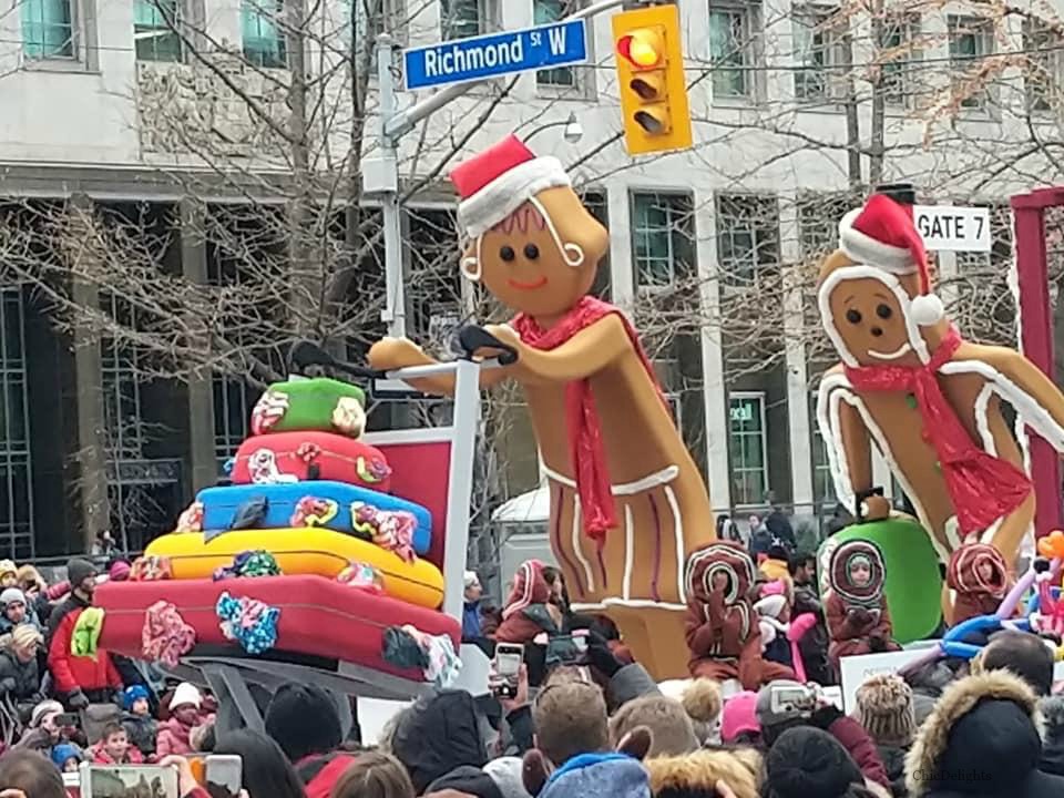 The Santa Claus Parade - Chic Delights