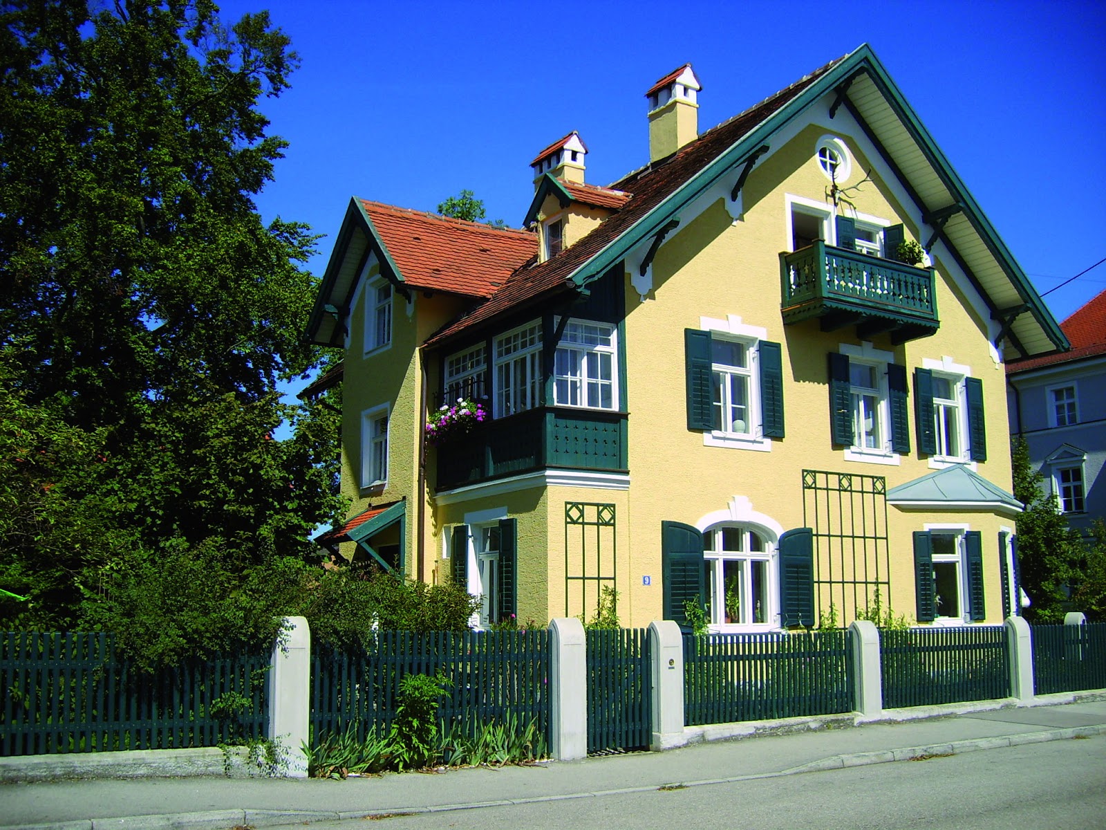 Grand Wallpaper: German Villa Wallpapers - Oct