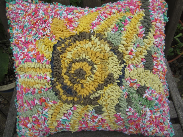 Textile Treasury: Rag Rugs