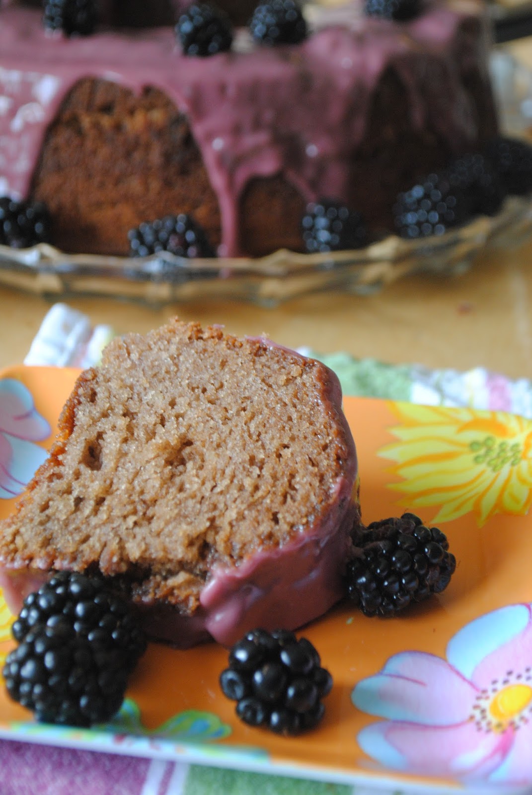 Lori's Lipsmacking Goodness: BLACKBERRY CAKE
