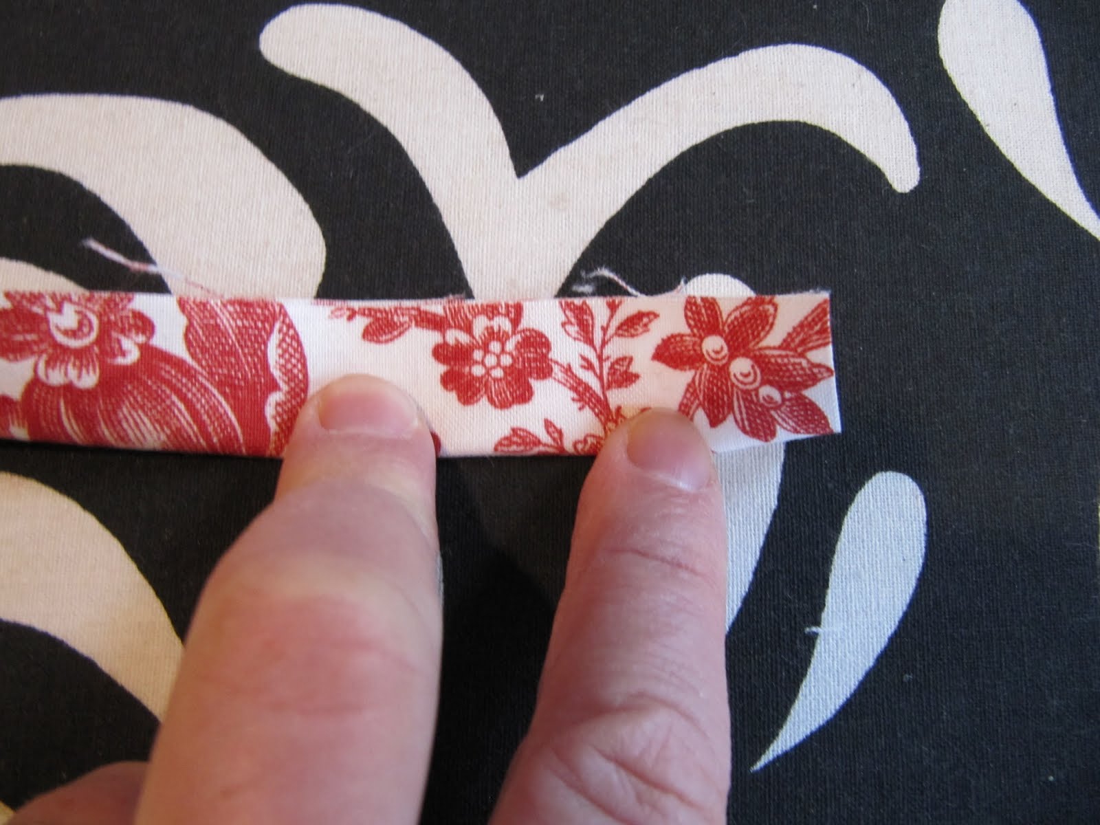 Sew Many Ways...: Fabric Twist Tie...