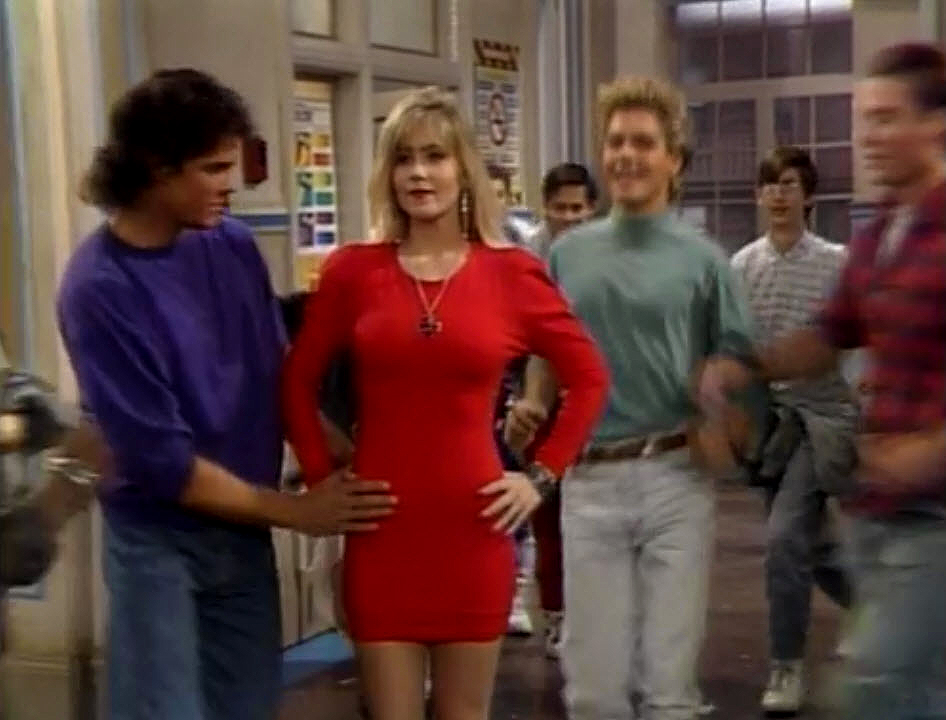 Retrospace: Mini Skirt Monday #114: Kelly Bundy