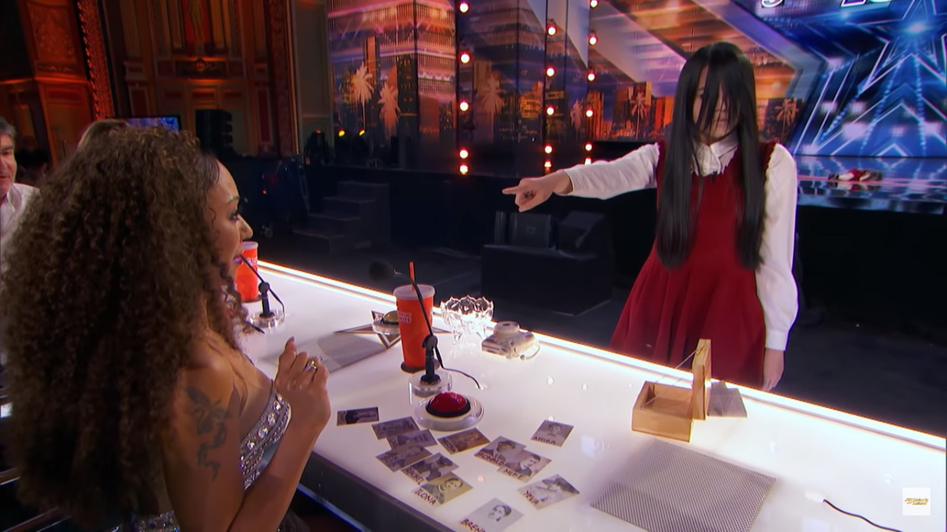 The Sacred Riana: Frightening, Scary, Terrifying Magician Scares Mel B ...