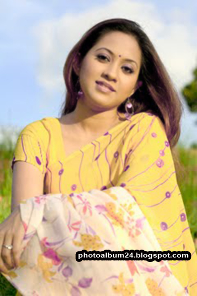 Bangladeshi tv Actress Tarin