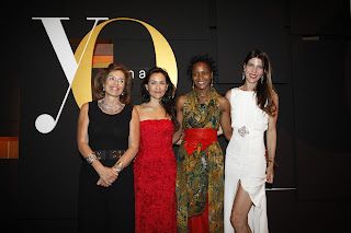 mucho más que vintage de circa antiqua: Maria Acedo en los premios Yo ...