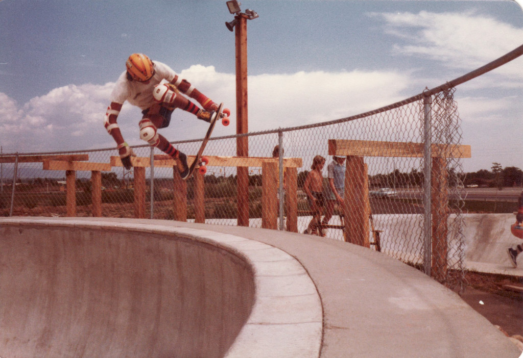 30 Fantastic Skateboarding Shots Mrom the Mid-1970s ~ Vintage Everyday