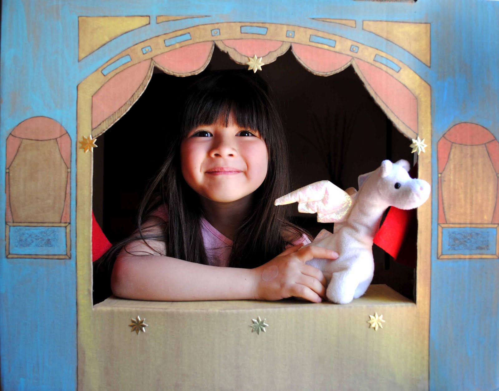 zakka life: Craft: Cardboard Puppet Theater