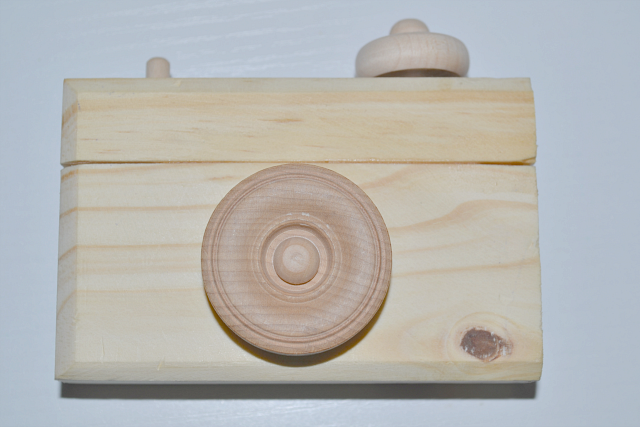 Fawn Over Baby: DIY Wooden Toy Camera + Giveaway!