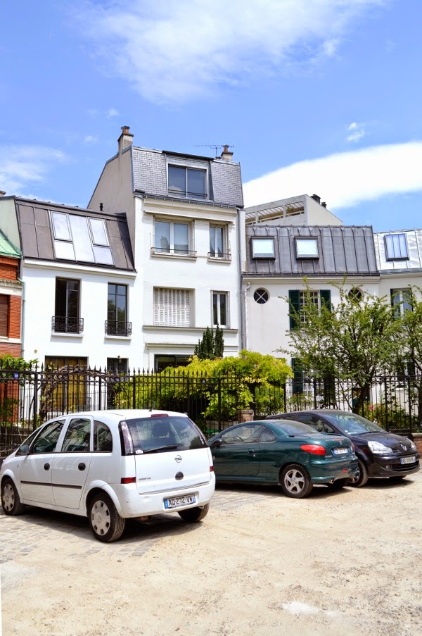 Art et glam: La rue Hallé, Paris 14e, ses maisons et ses jardins