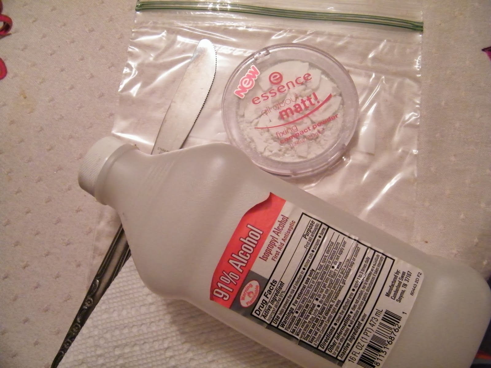 noxyism: How to Repair Cracked Powder Makeup