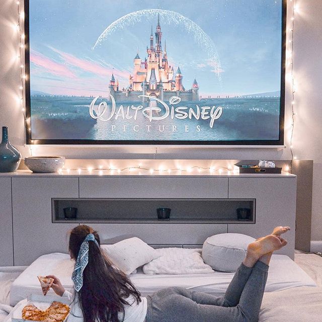 Relax watching the Disney classics - The fashion Diamonds